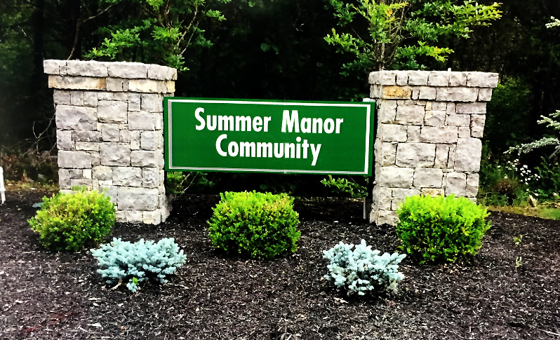 Summer Manor Community